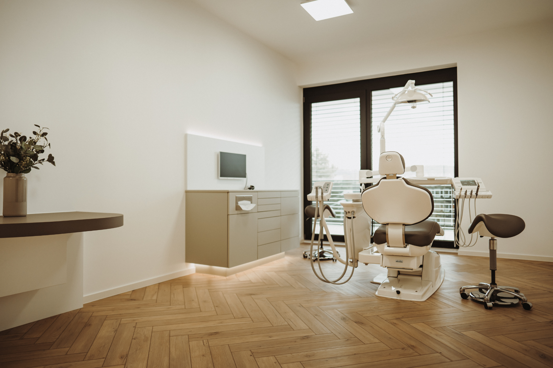 Zahnarzt Marburg I SEISS I Ihre Zahnärzte in Marburg